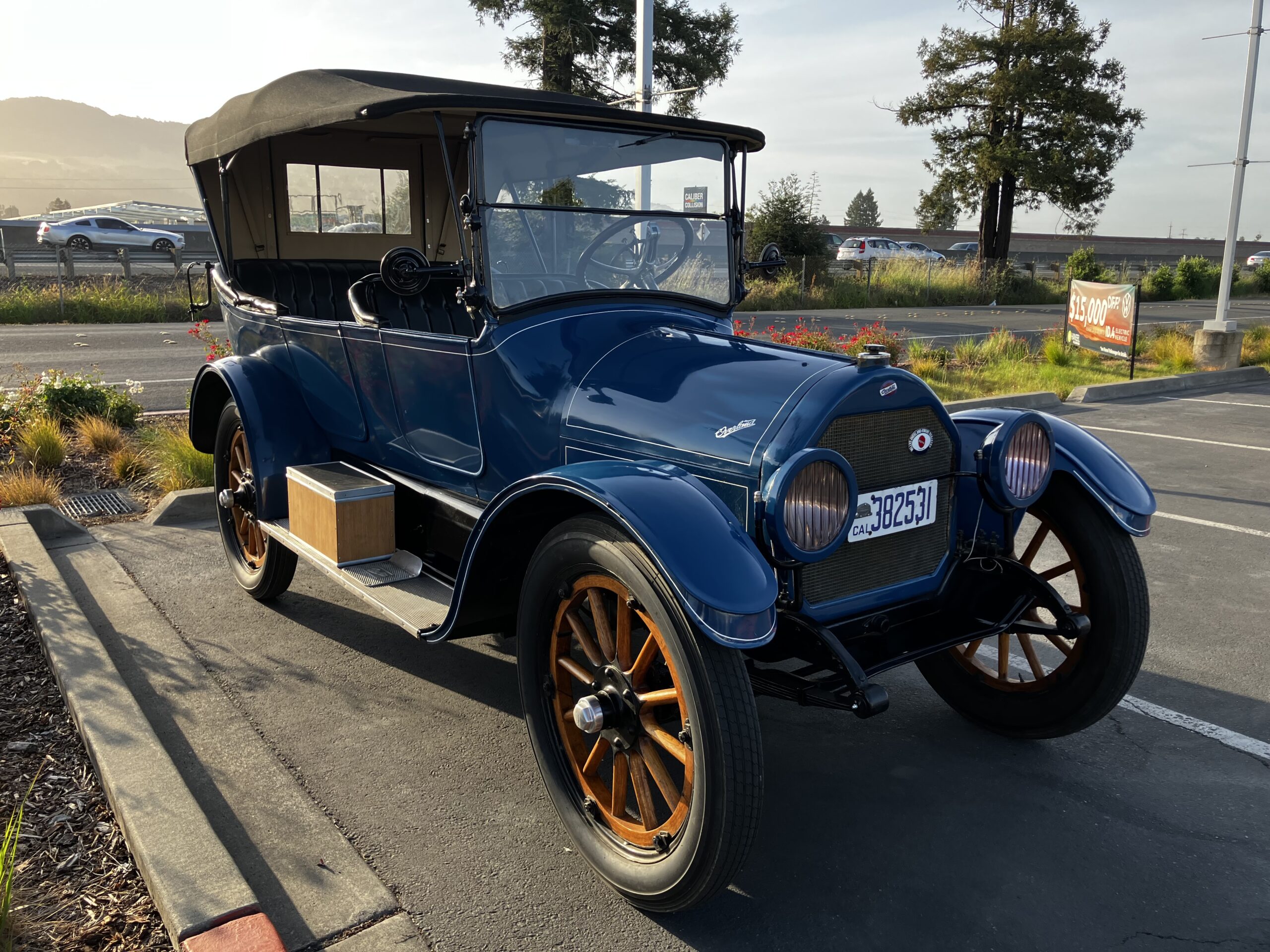 1916 Overland 83B - Horseless Carriage Club of America